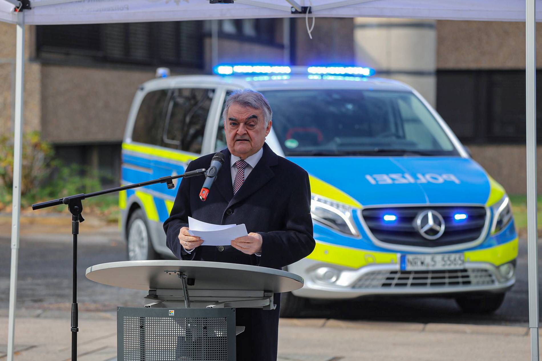 NRW-Autobahnpolizei nun im Kleinbus statt im Kombi