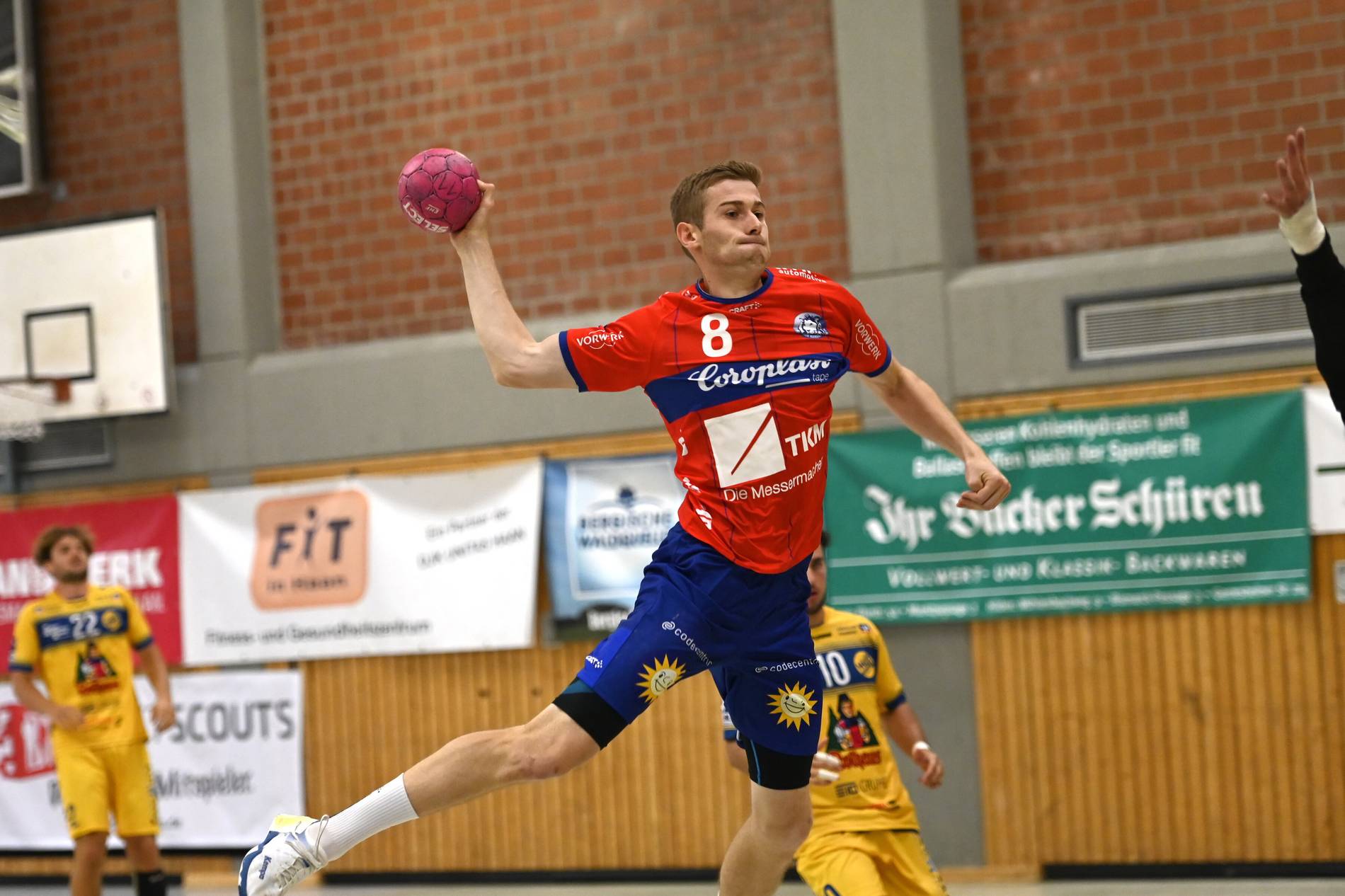 Dezimierter Handball-Bundesligist BHC spielt um den Turniersieg