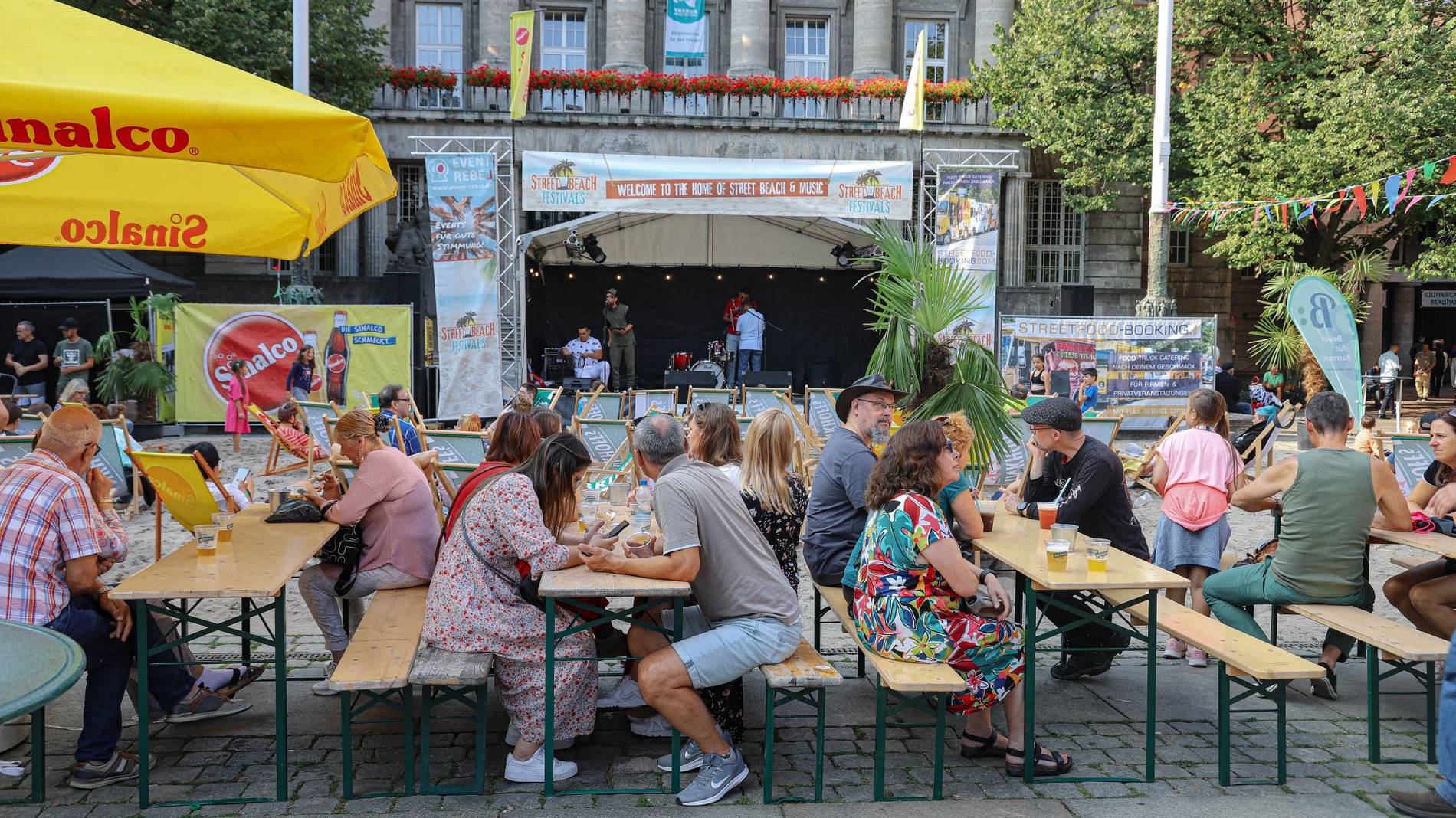 „Street Beach Festival“ in Wuppertal-Barmen