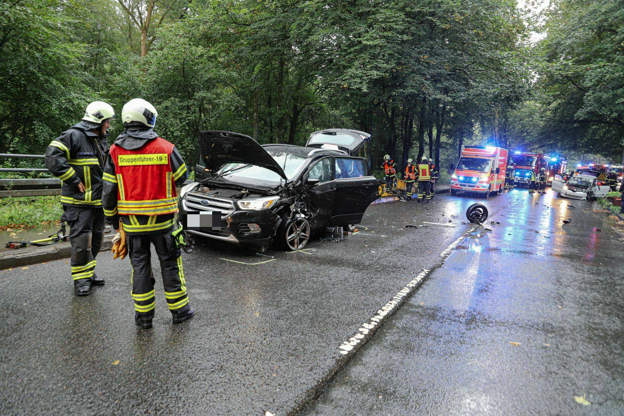 Schwerer Unfall auf der Beyenburger Straße in Wuppertal