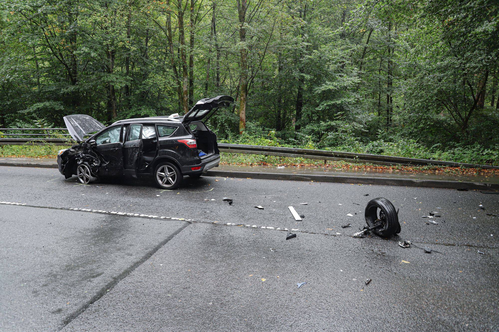 Schwerer Unfall auf der Beyenburger Straße in Wuppertal