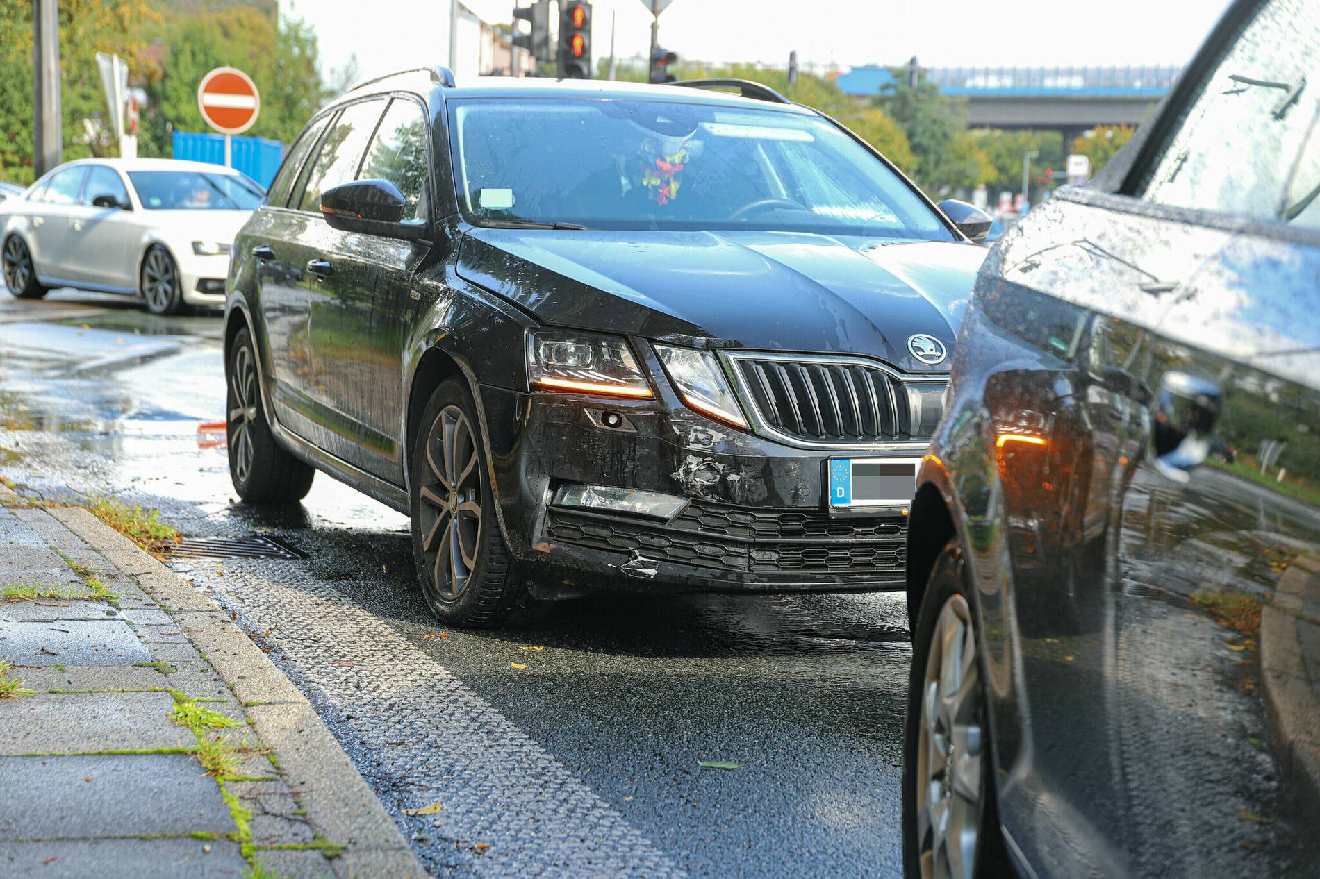 Auffahrunfall in A 1-Abfahrt in Wuppertal-Langerfeld