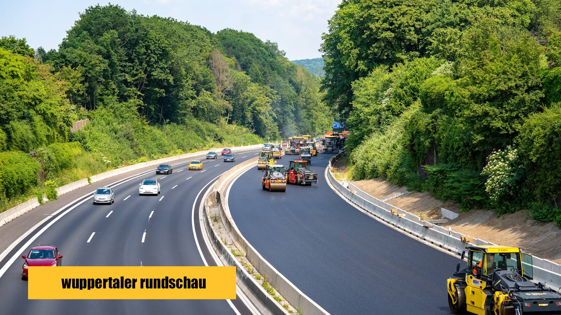 Video: Heißer Asphalt und dicke Walzen auf Wuppertaler A46