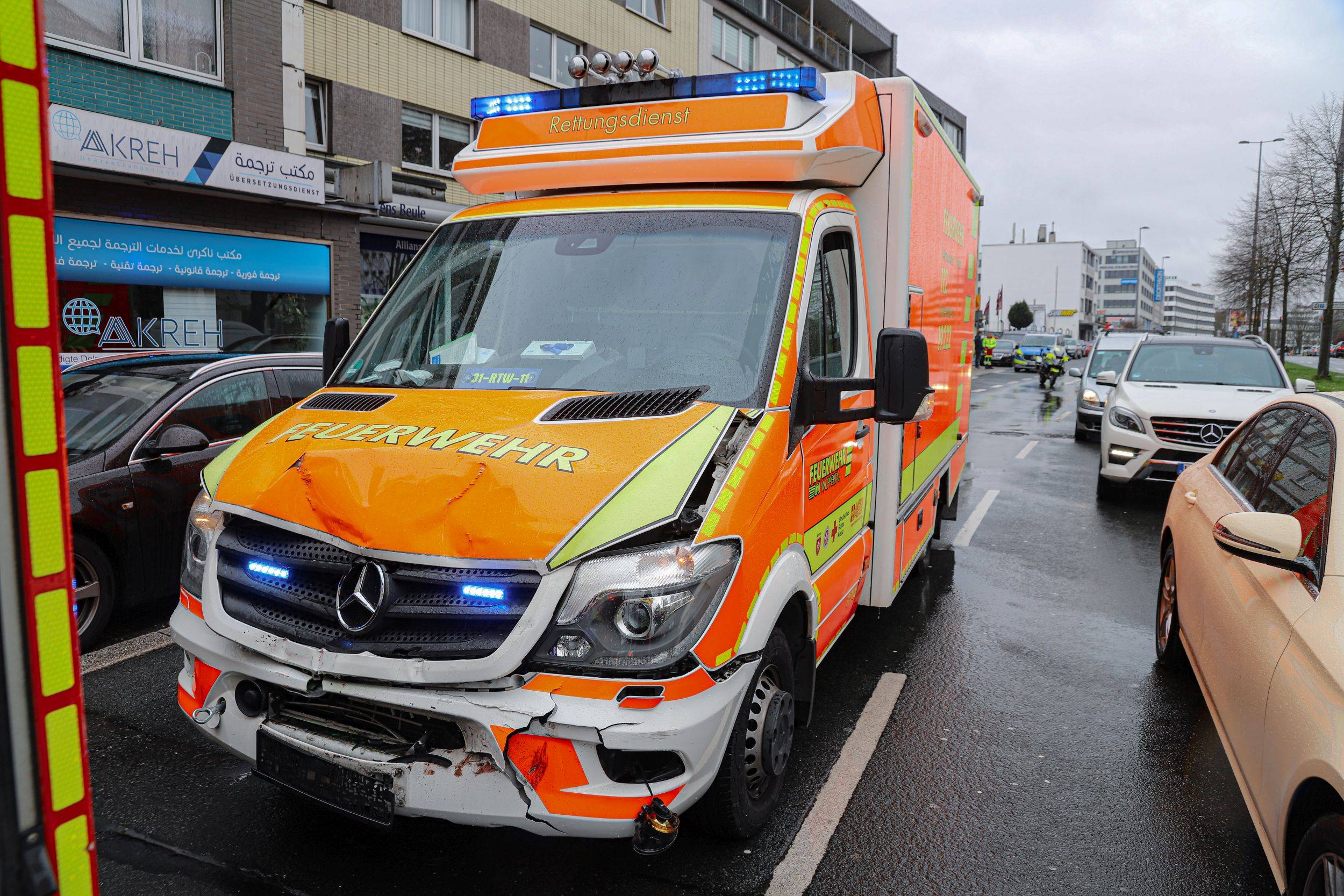 Elegantes Unflle Mit Rettungswagen Bilder