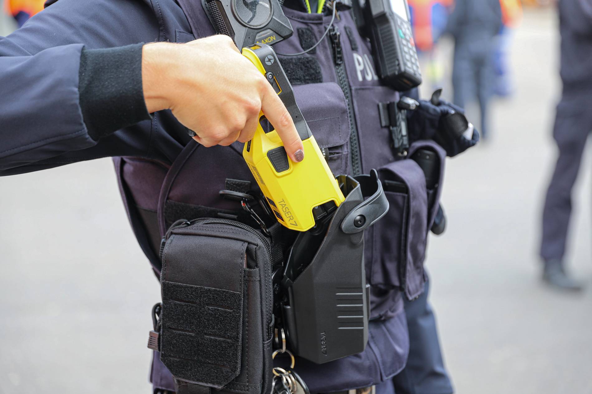 Polizist setzt Elektro-Taser ein – Mann in Lebensgefahr