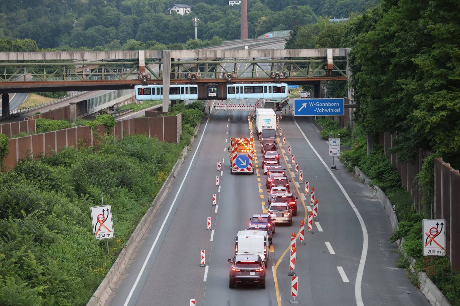 Brückenneubau: A46-Teilsperrung in Wuppertal bis Montagfrüh