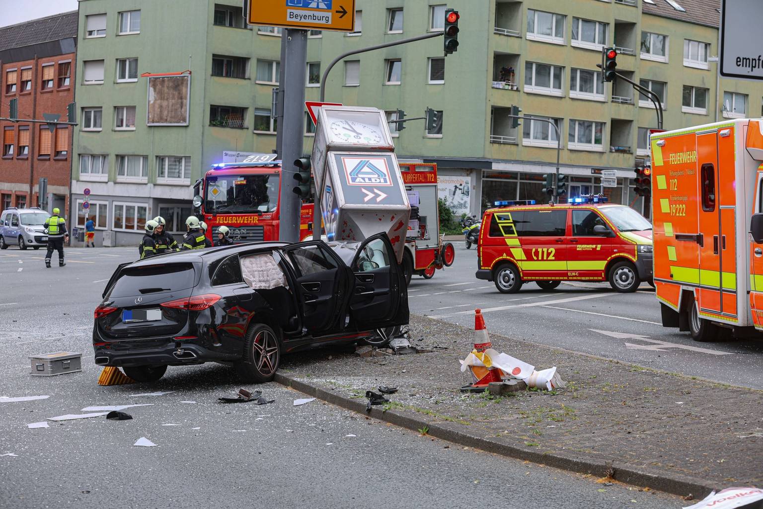 Tödlicher Verkehrsunfall in Wuppertal-Heckinghausen