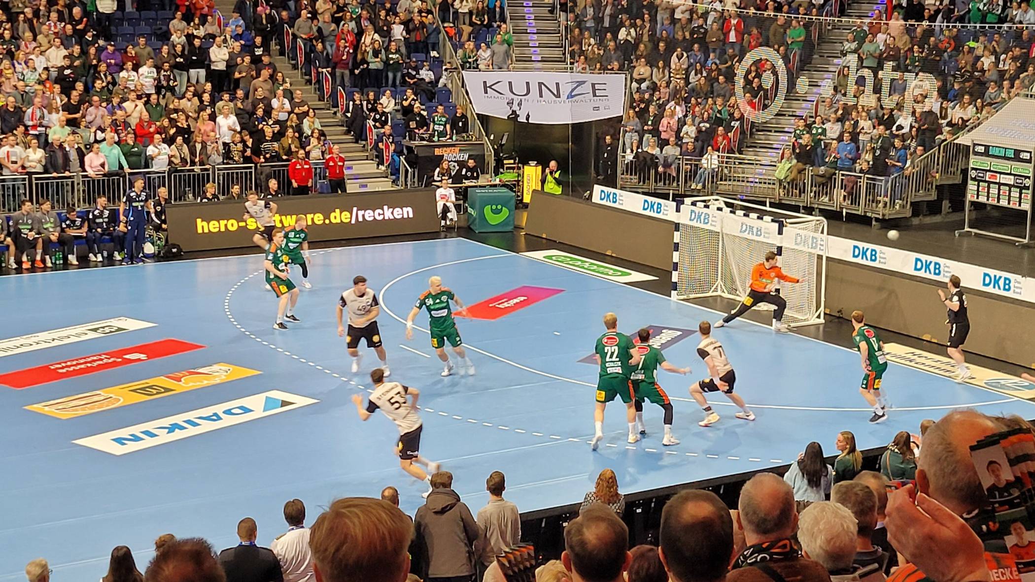 Handball-Bundesligist BHC verliert in Hannover 30:34