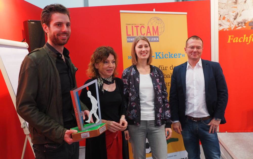"Lese-Kicker"-Preis der“ "LitCam": Wuppertaler Autor geehrt