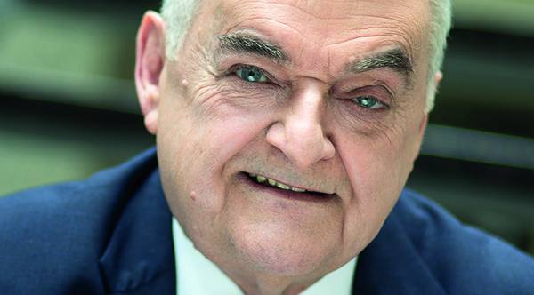 NRW-Innenminister Herbert Reul redet am Samstag in Wuppertal-Ronsdorf