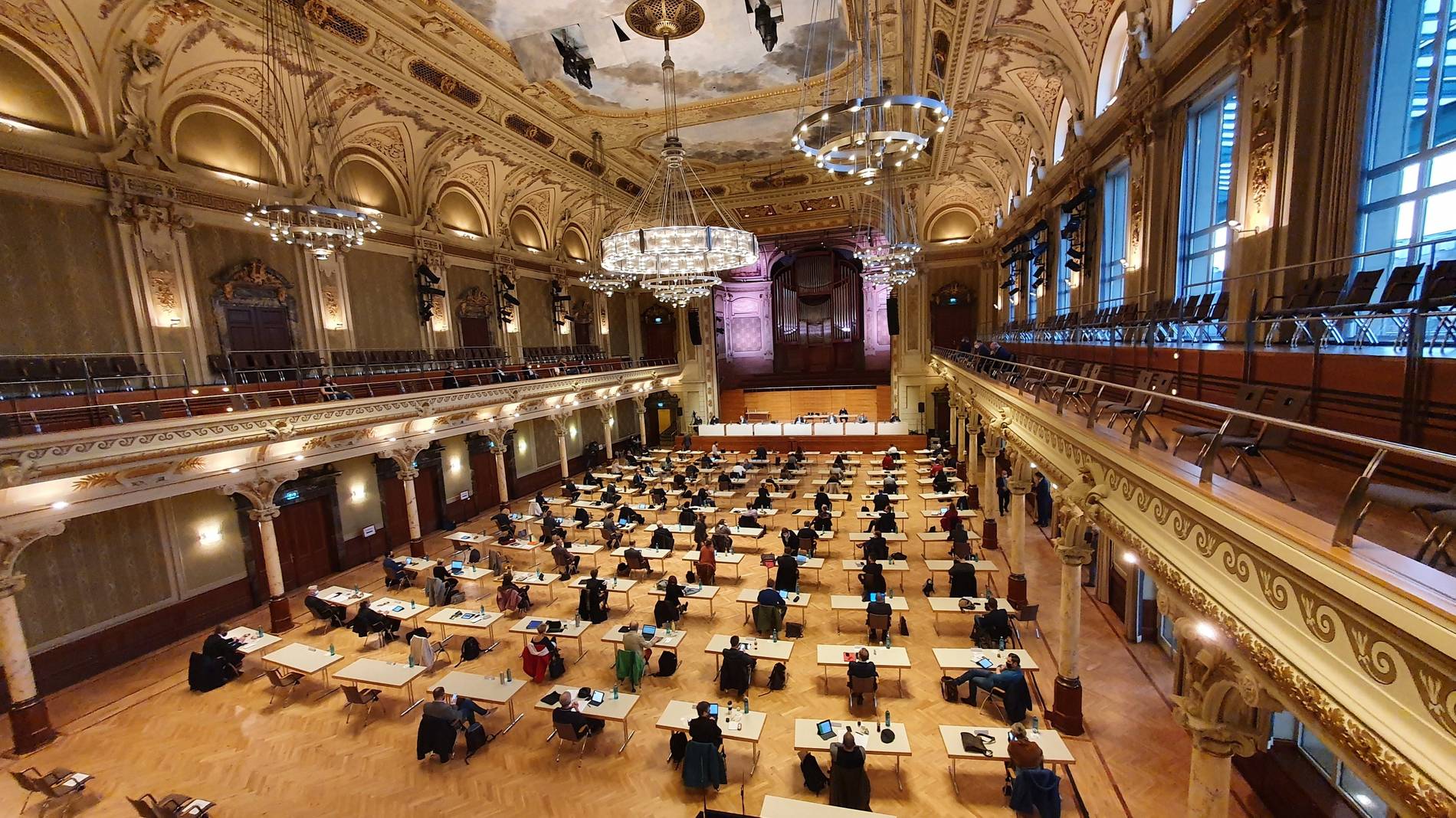 Wuppertaler Formate: Politische Sitzungen unter Corona-Bedingungen